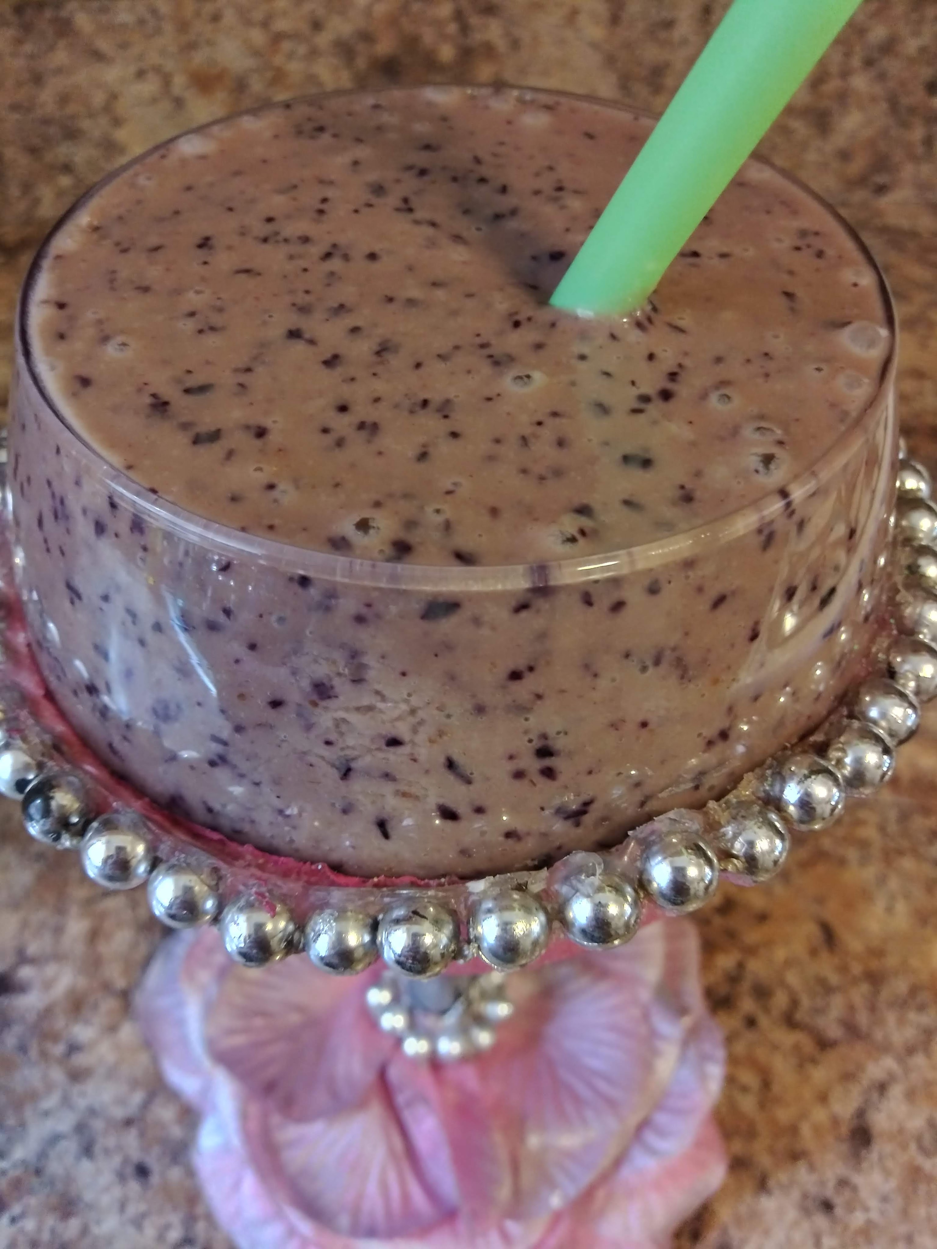 Juices, Shakes & Teas. – The Queen Juicey Shake SHOW